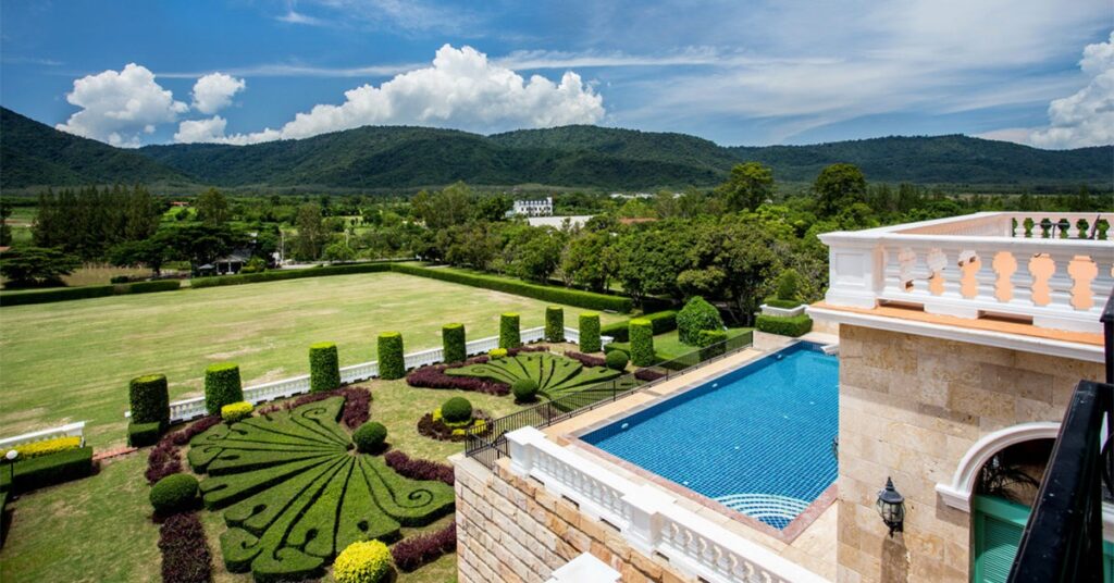 Luxury Resort & Golf Course In European Style In Khao Yai